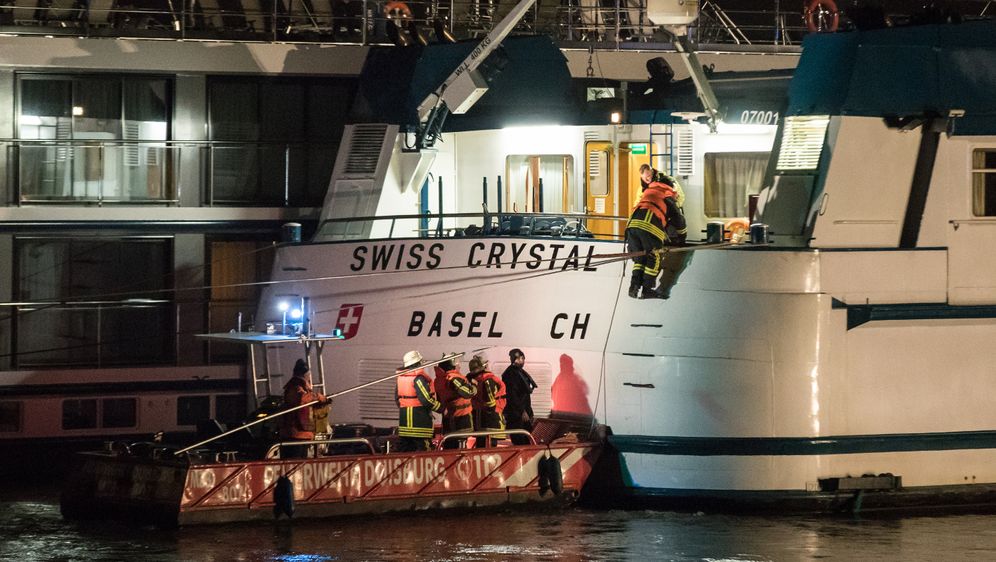 Schweres Schiffsunglück auf dem Rhein - viele Verletzte Schweres Schiffsunglück auf dem Rhein - viele Verletzte